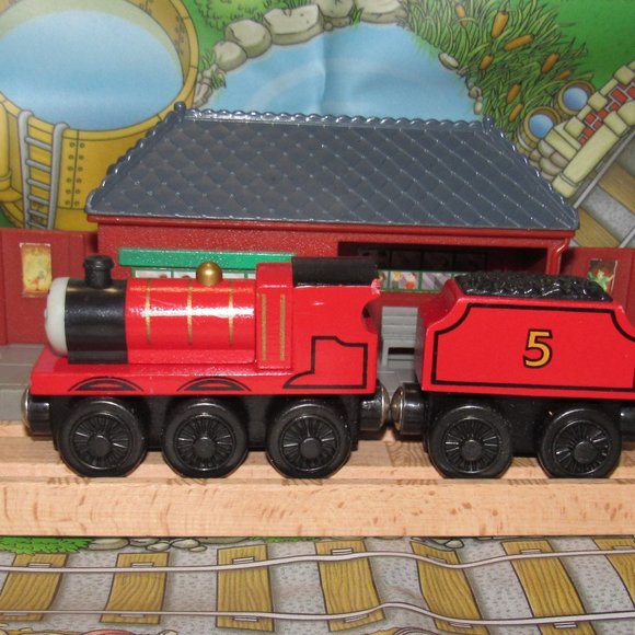 Thomas & Friends | Toys | Thomas Wooden Railway Train Track Engine ...